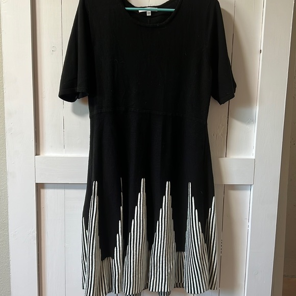 Studio One | Dresses | Pxl Black Dress With White Detail | Poshmark